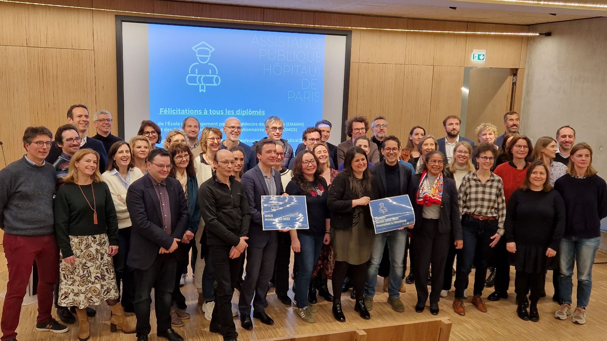 Félicitations aux 79 nouveaux diplômés du Département du développement professionnel continu ...